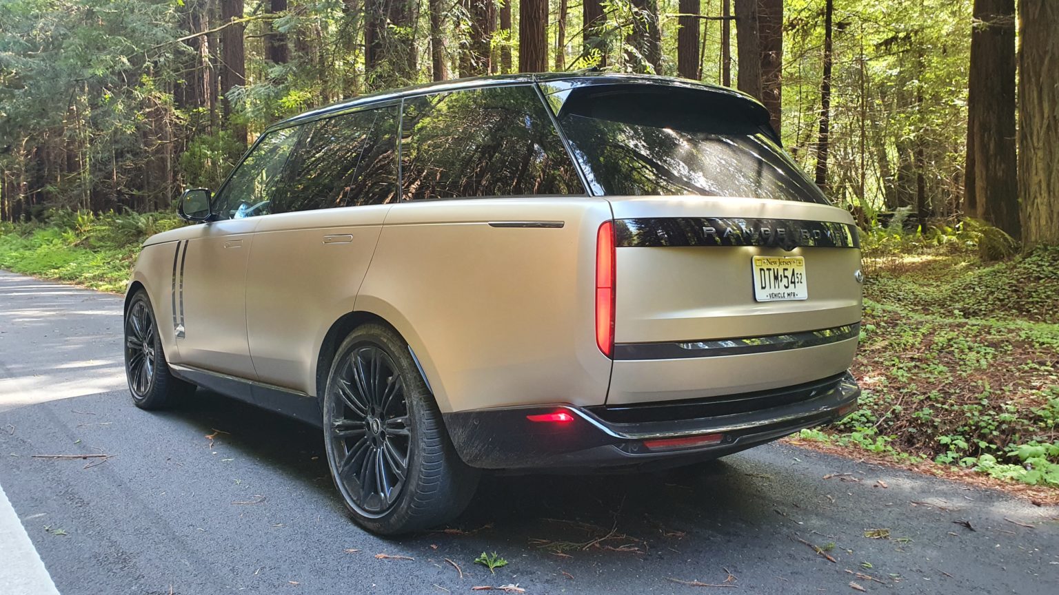 Novo Range Rover chega ao Brasil em julho com versões híbridas e ...